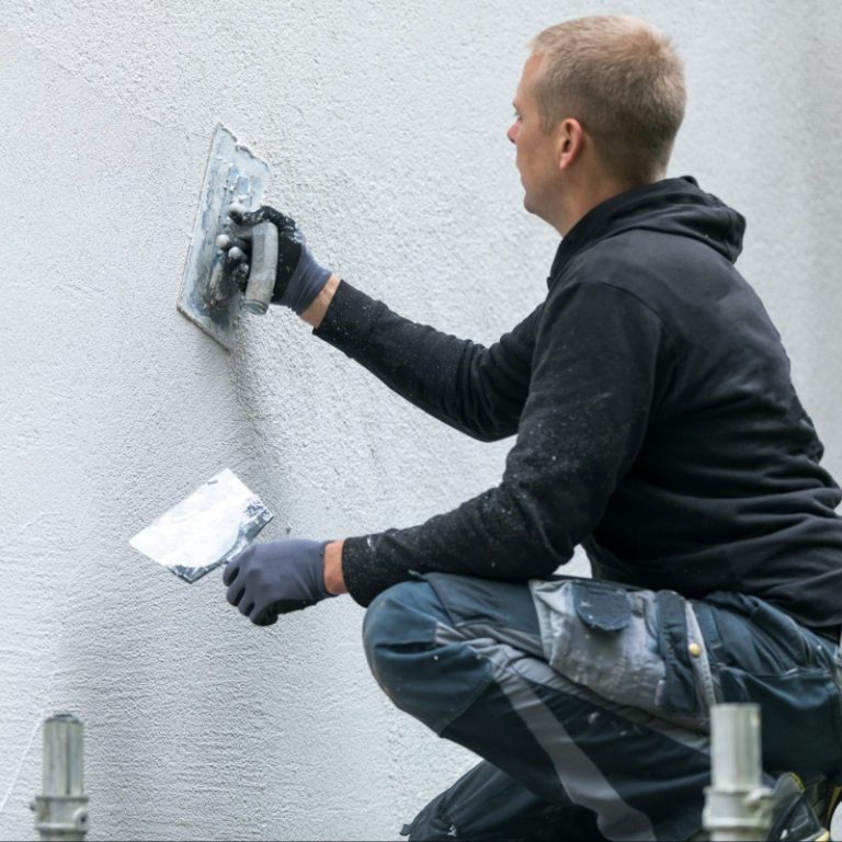 The Difference Between Plastering And Rendering | GCL Products